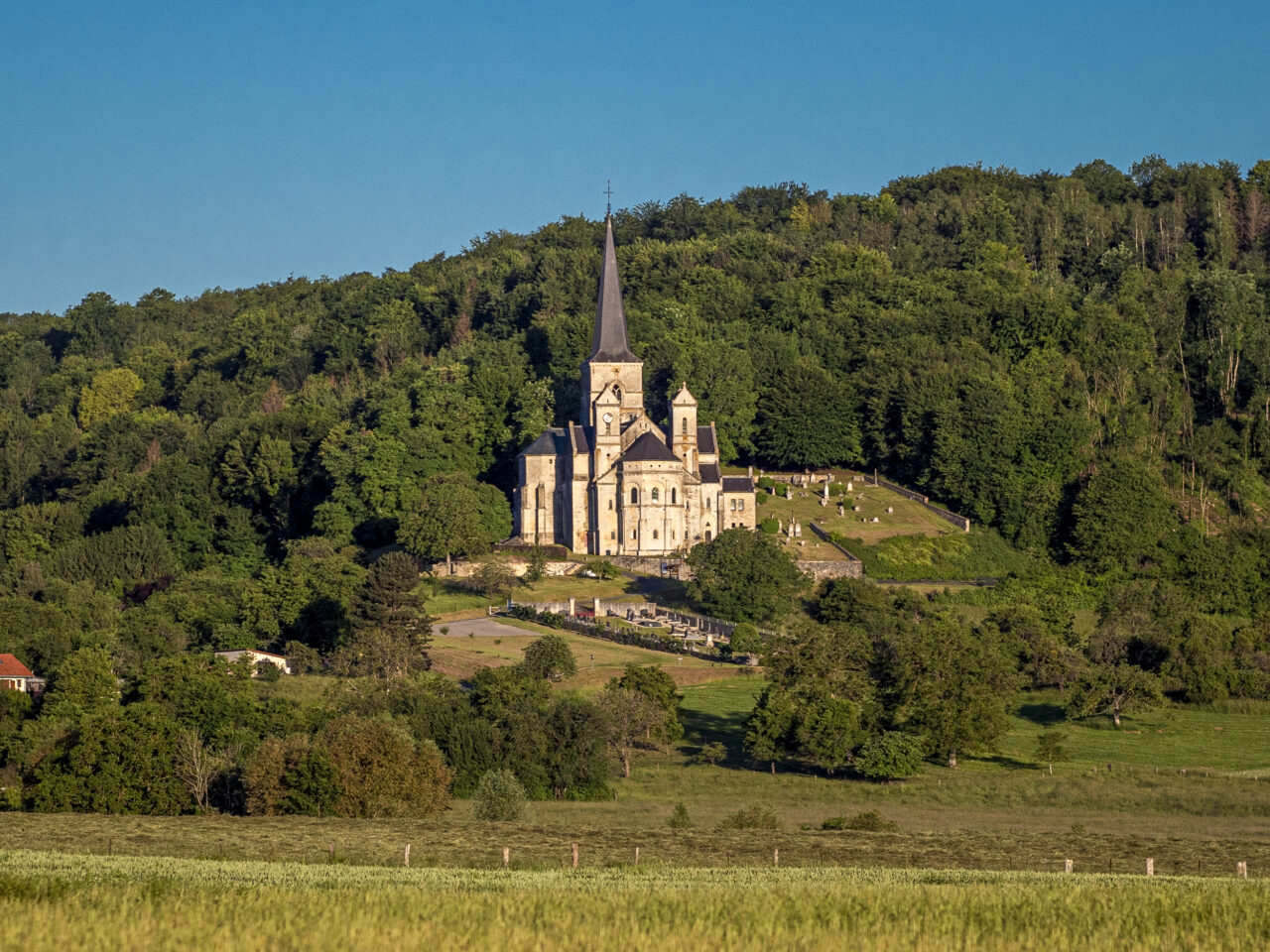 Office de tourisme — Monts et Vallées de Meuse Dun-sur-Meuse, Stenay